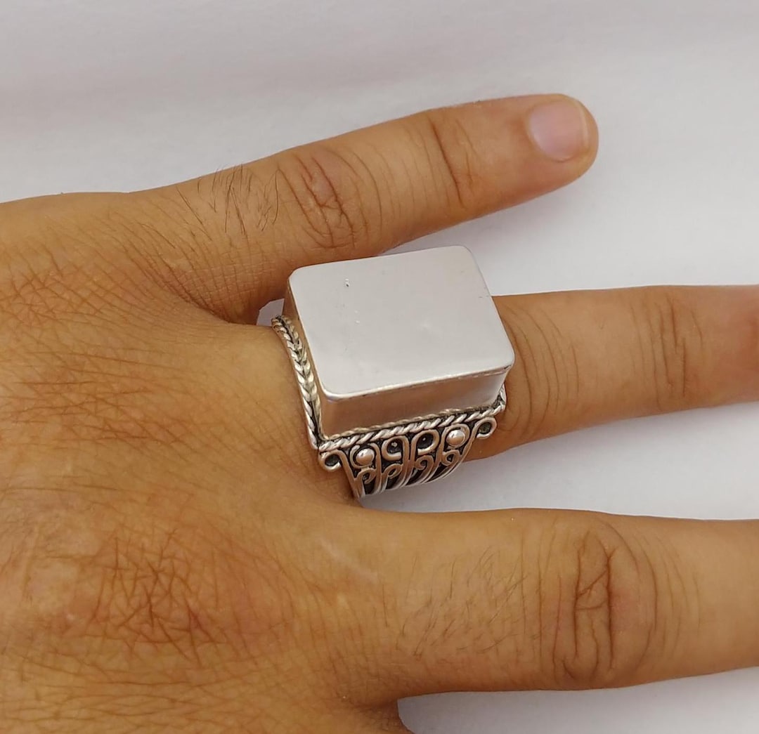 Moroccan Rings Silver Box Tuareg Berber Handcrafted Artisanal Engraved ...