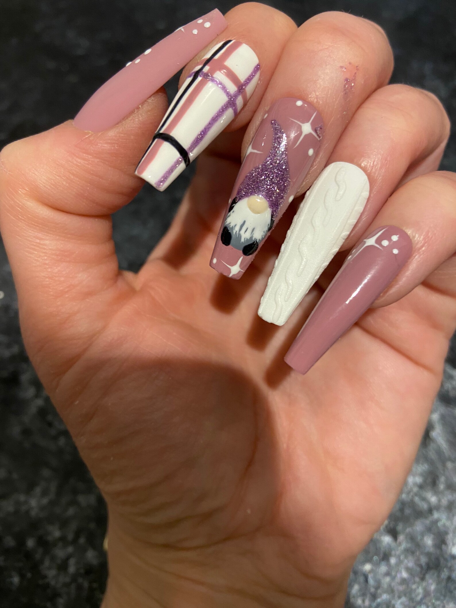 Dark Pink/purple and White Christmas Gonk Press on Nails - Etsy