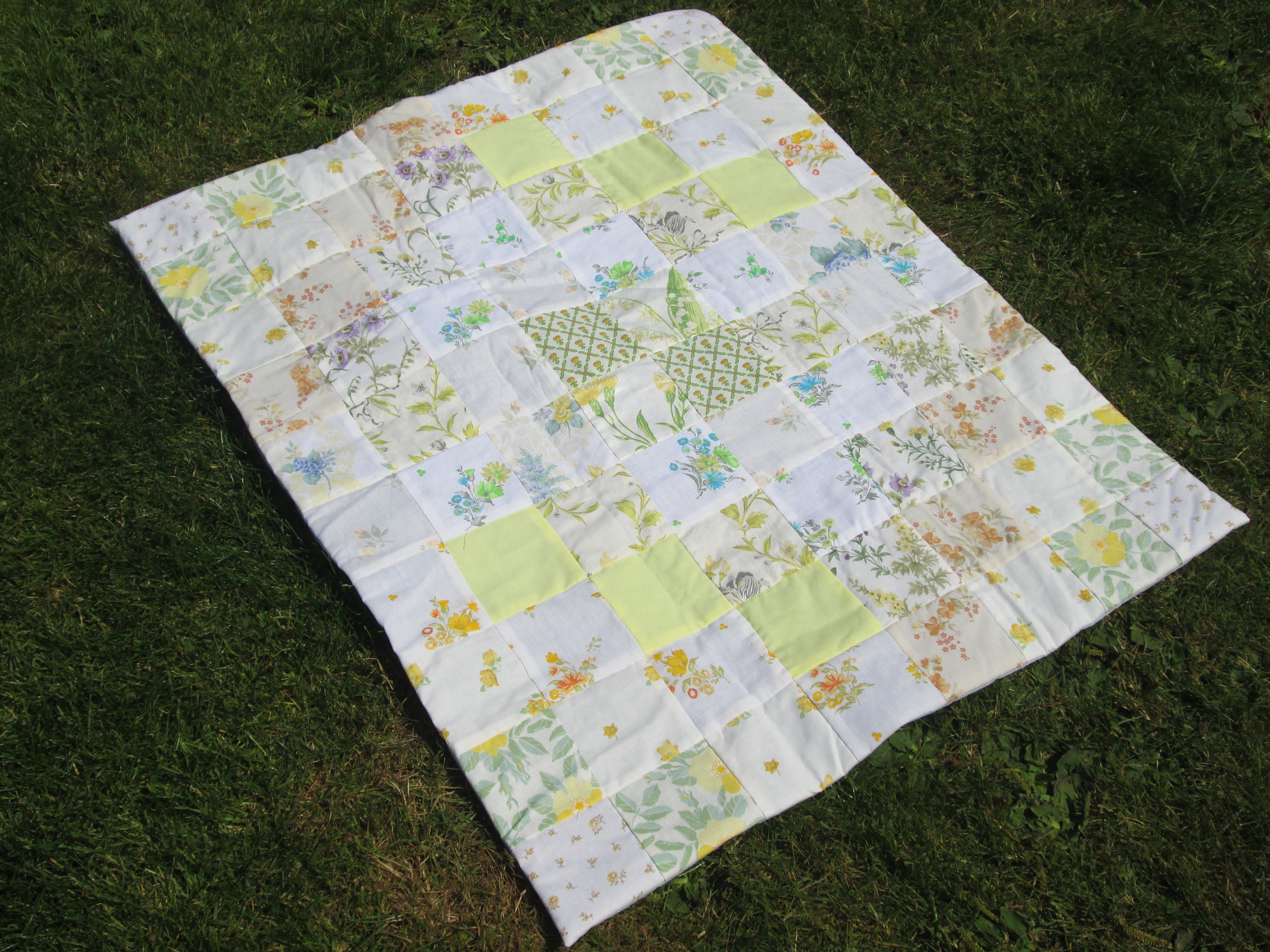 Vintage patchwork picnic blankets with waterproof back - Etsy Nederland