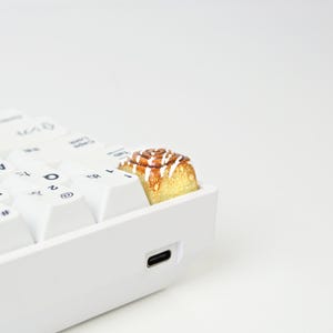 Cinnamon Roll Artisan Keycap Cute Miniature Food Key for Cherry MX ...