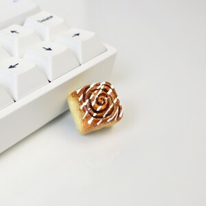 Cinnamon Roll Artisan Keycap | Cute Miniature Food Key for Cherry MX ...