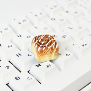 Cinnamon Roll Artisan Keycap | Cute Miniature Food Key for Cherry MX ...