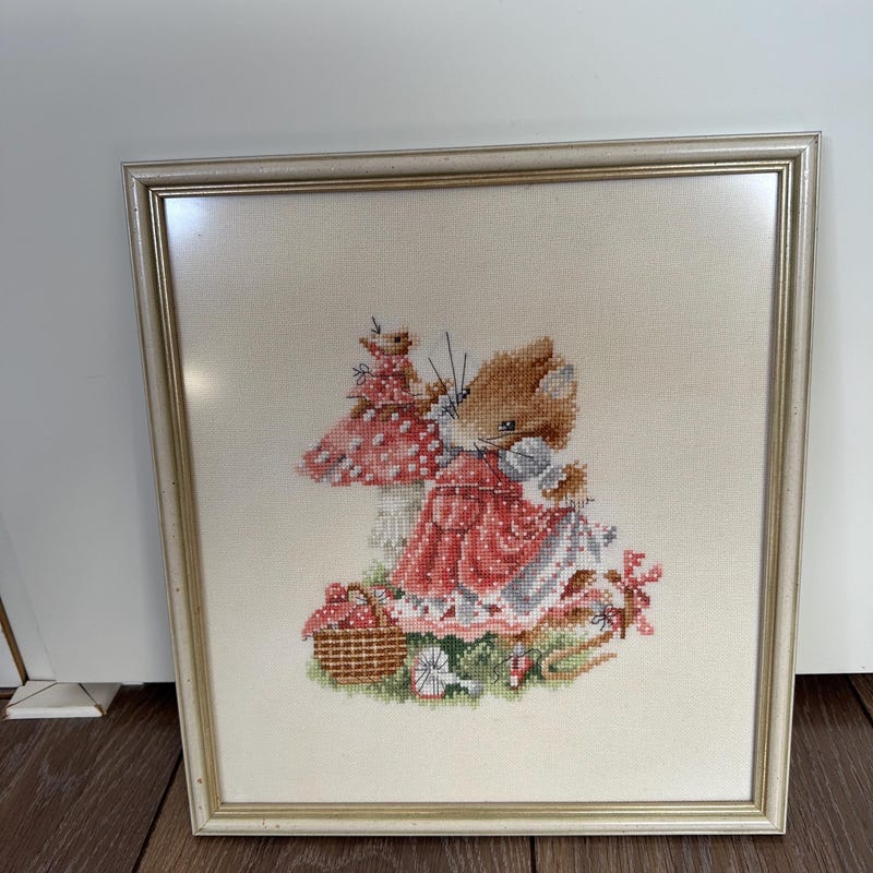 Vera the Mouse - Etsy