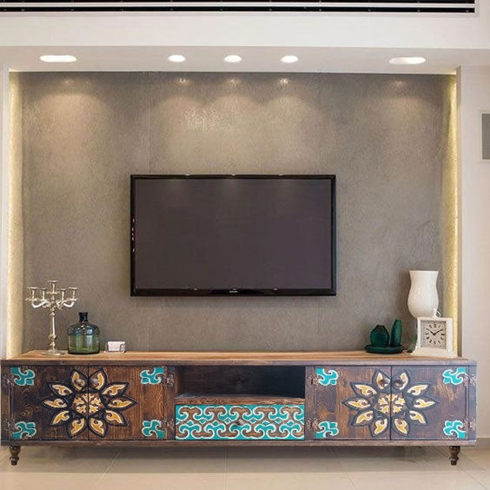 Hand Carved TV Console, Handmade Rustic TV Unit, Stylish Tv Stand ...