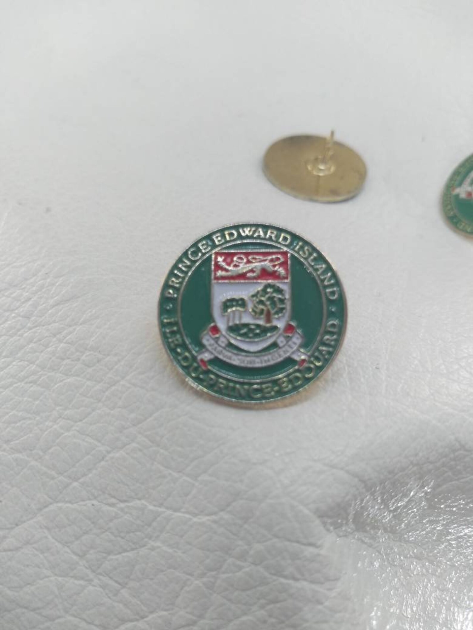 Prince Edward Island PEI Coat of Arms Flag Crest Atlantic - Etsy UK