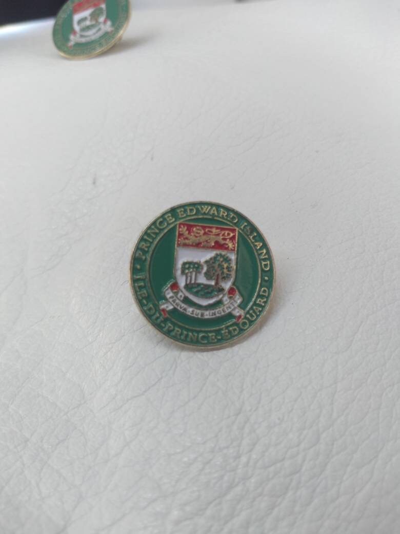 Prince Edward Island PEI Coat of Arms Flag Crest Atlantic - Etsy UK
