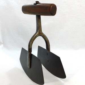 Antique Rocker Chopper Wood Handled 2 Bladed Wishbone Shank 7 Tall ...