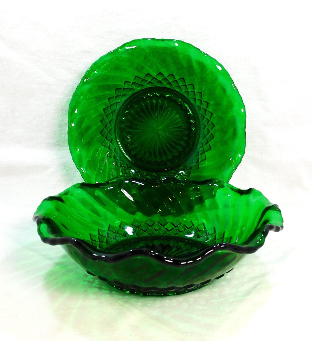 Vintage Pair Deep Emerald Green Glass Bowls 6.5" Across Diamond Pattern ...