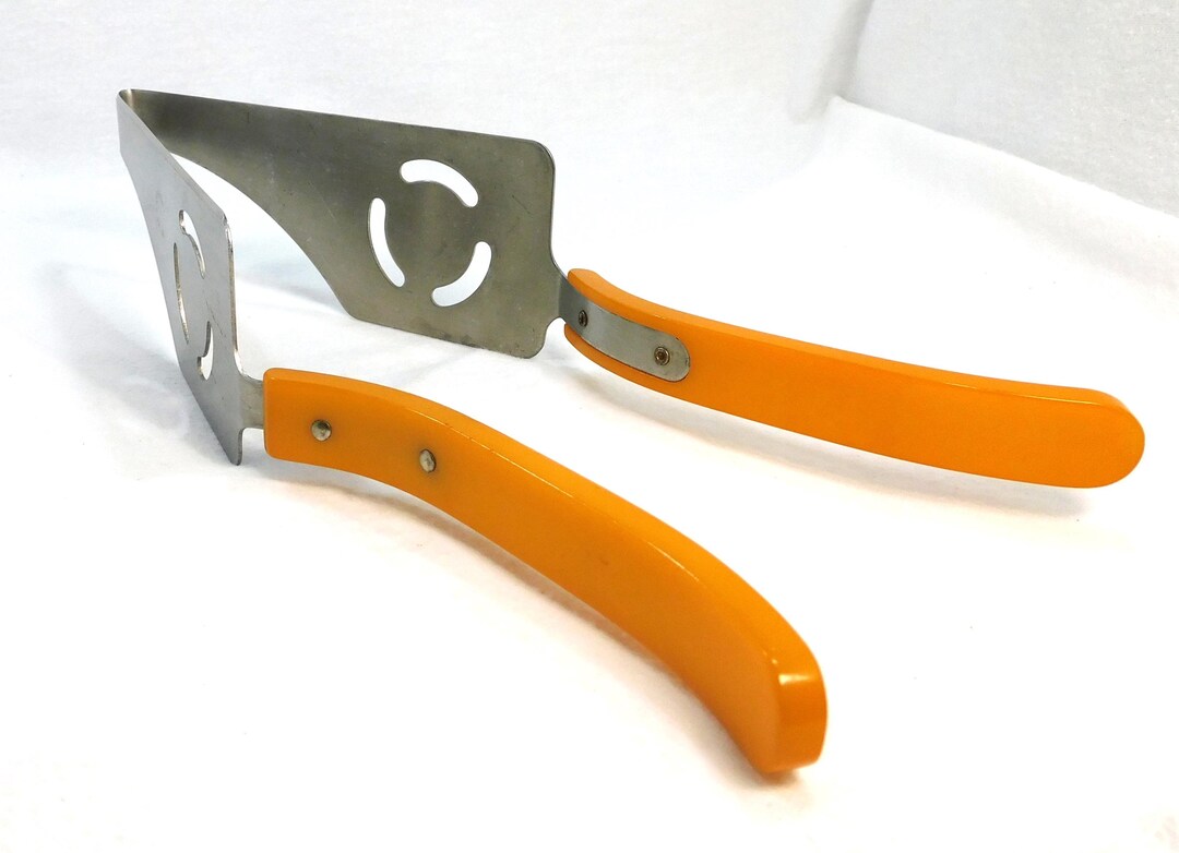 MCM Cake Pie Server Metal Cutter Head Bakelite Handles 9.75" Long: MCM ...