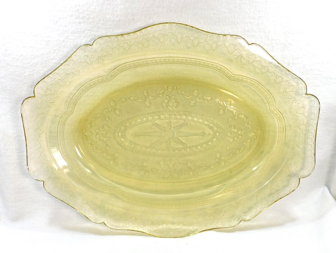 Federal Depression Yellow Glass Oval Platter Patrician Spoke Pattern 11 ...