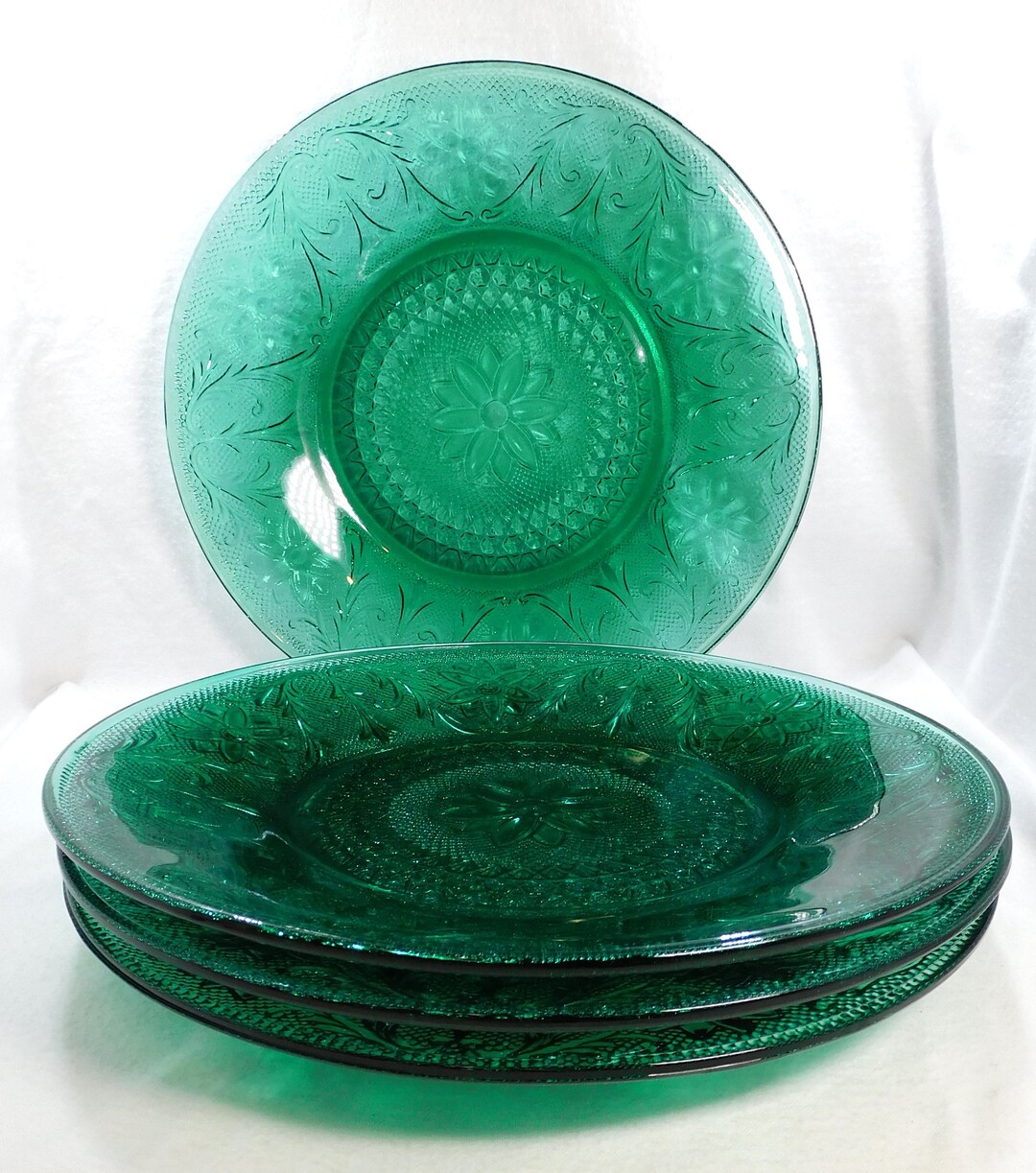 Tiara Set 4 Dinner Plates Spruce Green Glass Sandwich Pattern 10.25 ...