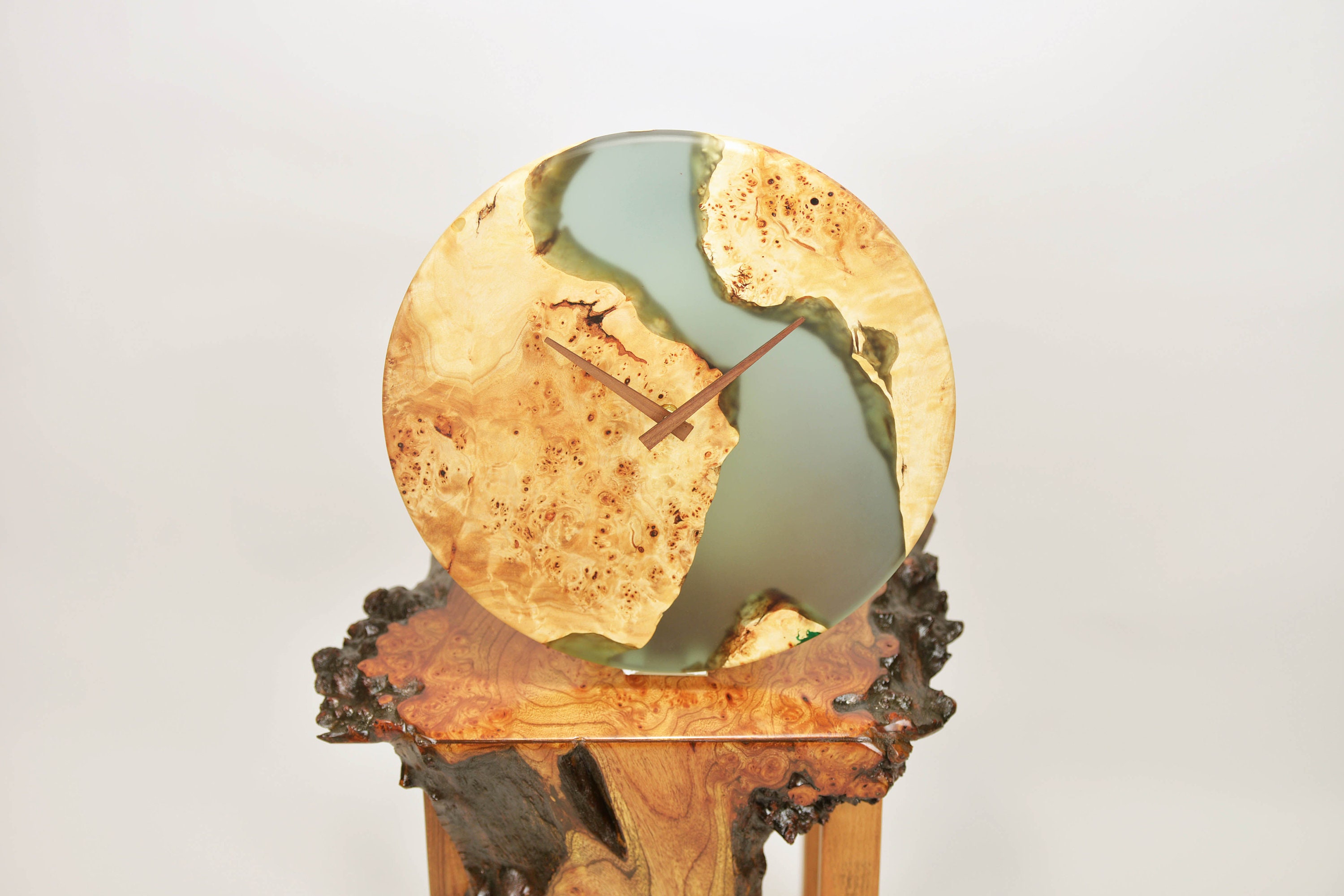 Lime Epoxy Resin With Poplar Mappa Burl Hanging Wall Clock 35cm ...