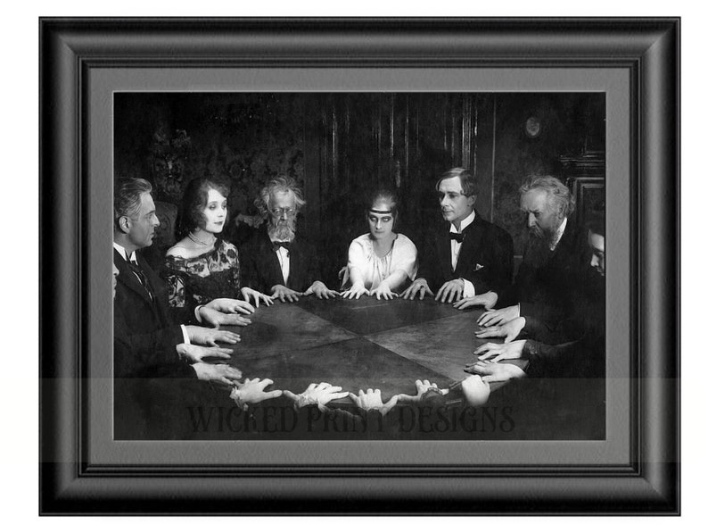 Séance Antique Photo, Creepy Vintage Seance Photograph, Scary Vintage ...