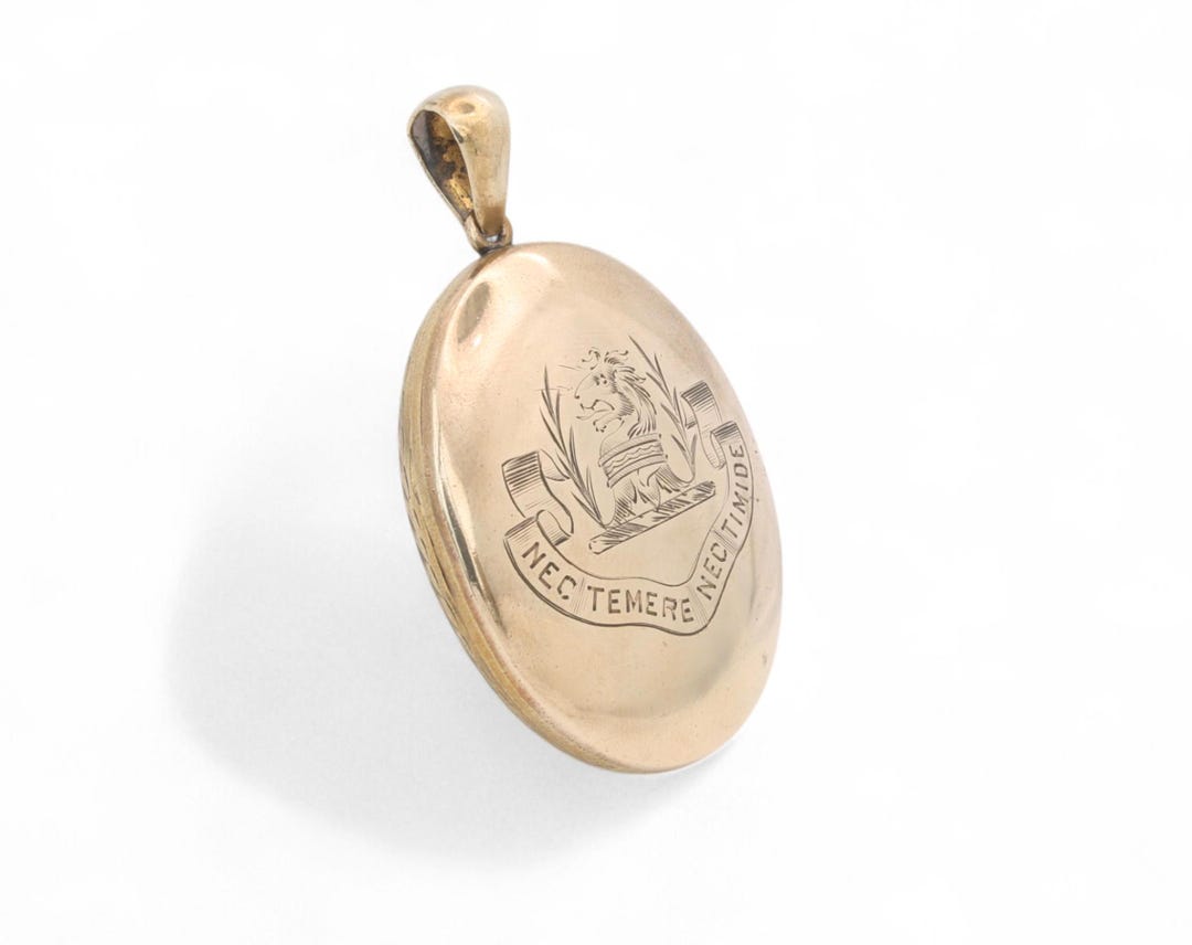 Antique Large Pinchbeck Intaglio Lion Crest Locket "neither Rashly nor ...