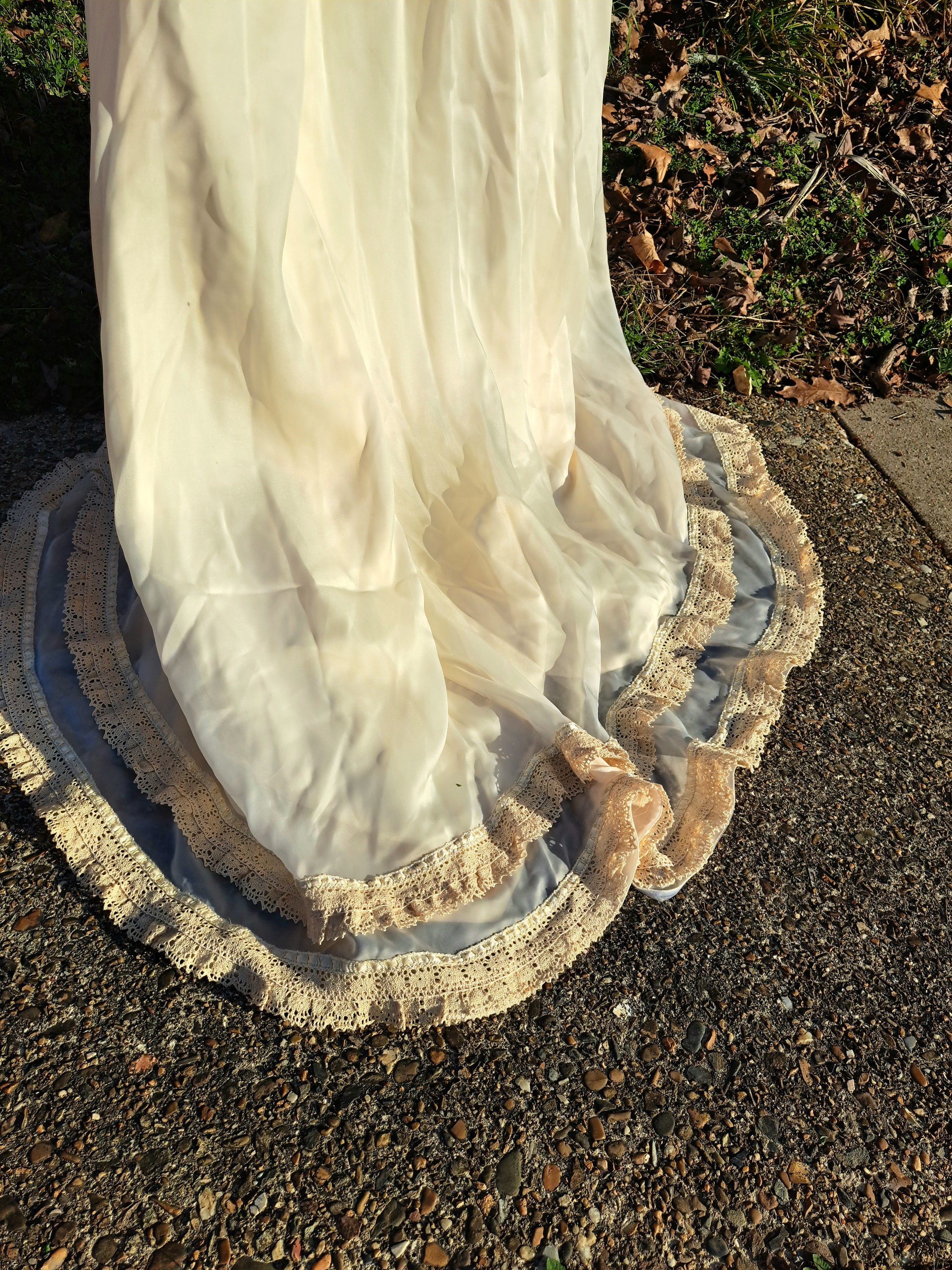 1970's Wedding Gown With Vail / Gunne Sax Style/long Trane/vintage Gown ...