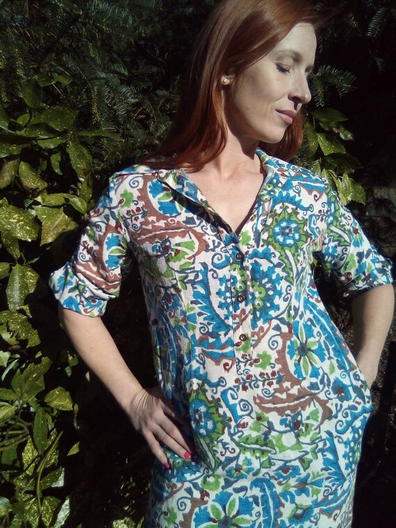 1960's Mod Floral Dress with Pockets/ Gold Button Dow… - Gem