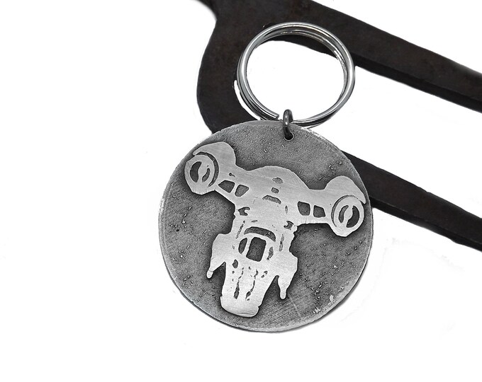 Razor Crest Silhouette the Mandalorian Pewter Relic Distressed Keychain ...