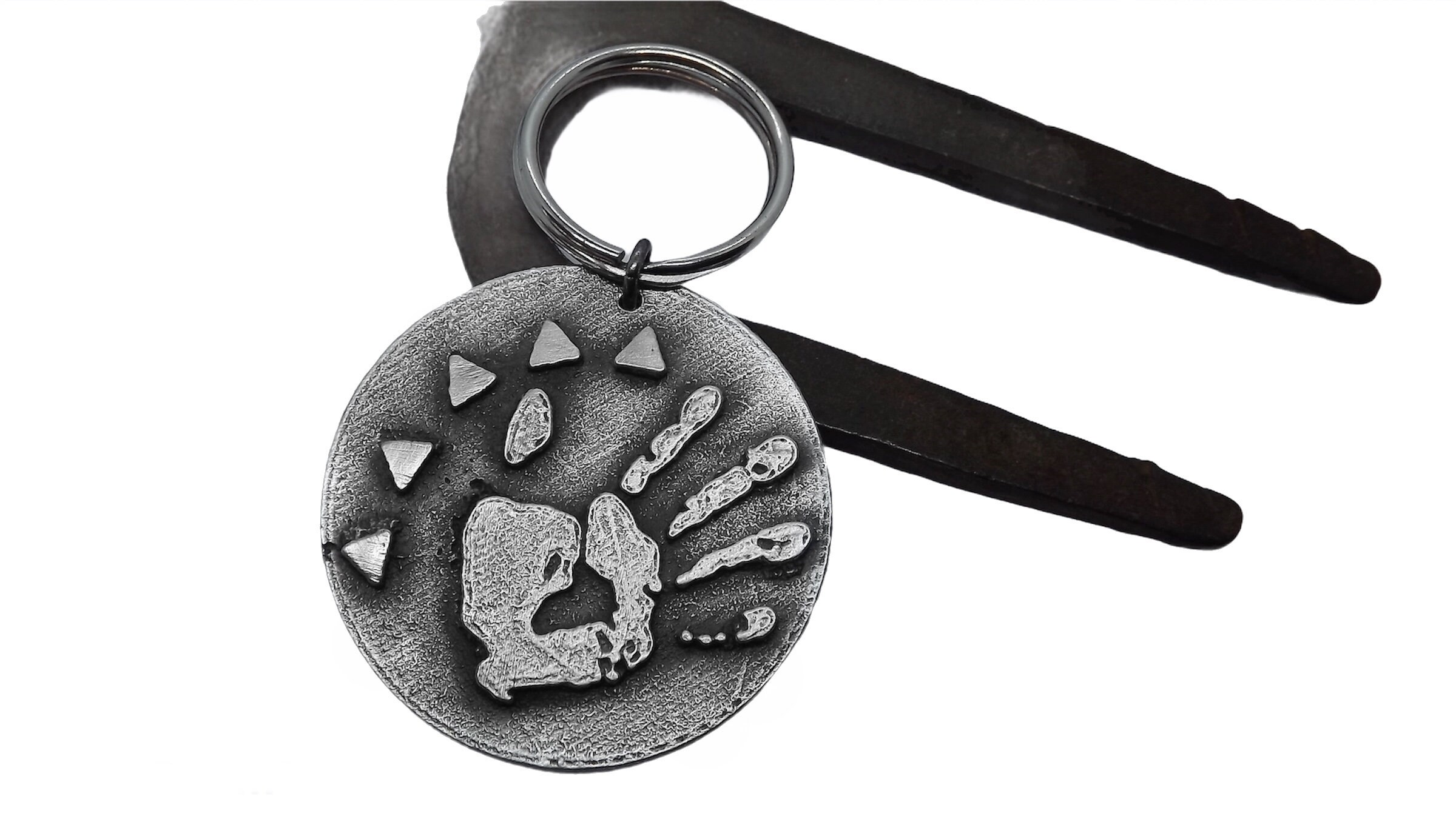 Echo Maya Lopez Symbol Pewter Relic Distressed Keychain Sand - Etsy UK
