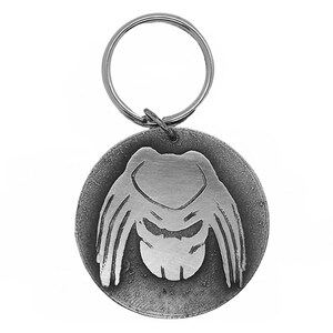 Predator Bio-mask Silhouette Pewter Distressed Keychain Handmade Yautja ...