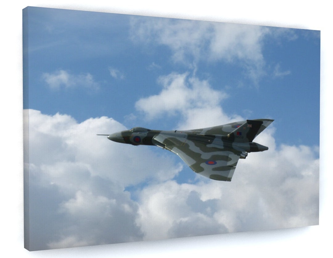 AVRO VULCAN BOMBER Aircraft Framed Canvas Picture Print Wall Art #D727 ...