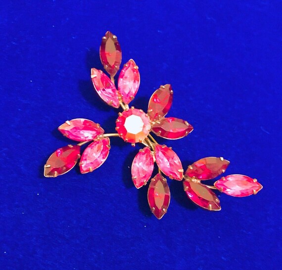 Vintage Juliana Watermelon Red Crystal Rhinestone Spr… - Gem