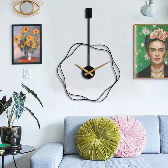 Unique Wall Watch Design