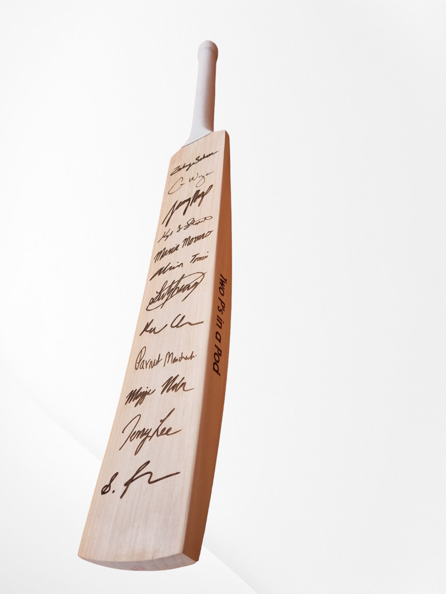 Complete Engraved Cricket Bat Name signature and Text - Etsy