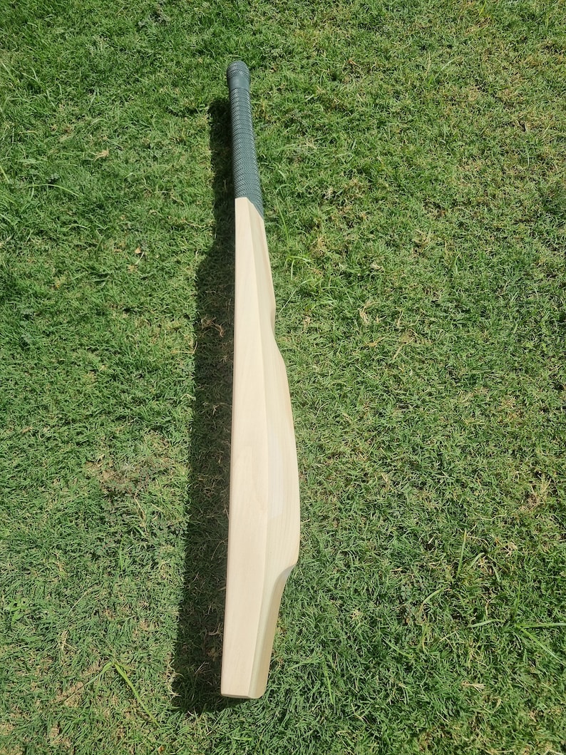 Professional Symonds Tusker Shape English Willow Cricket Bat,double ...