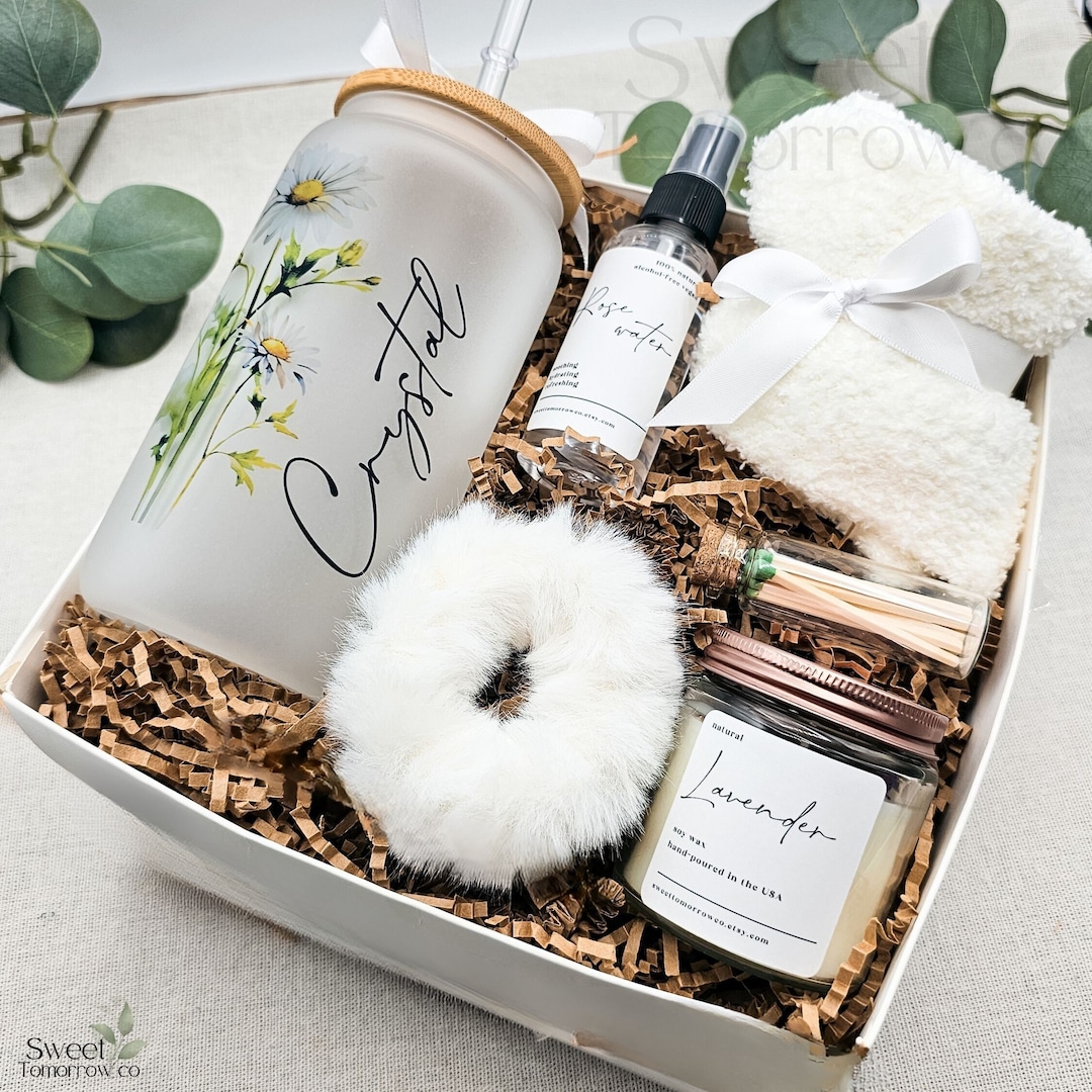 Expecting Mom Gift Basket Birthday Friend Gift Box Birth Month Flower ...