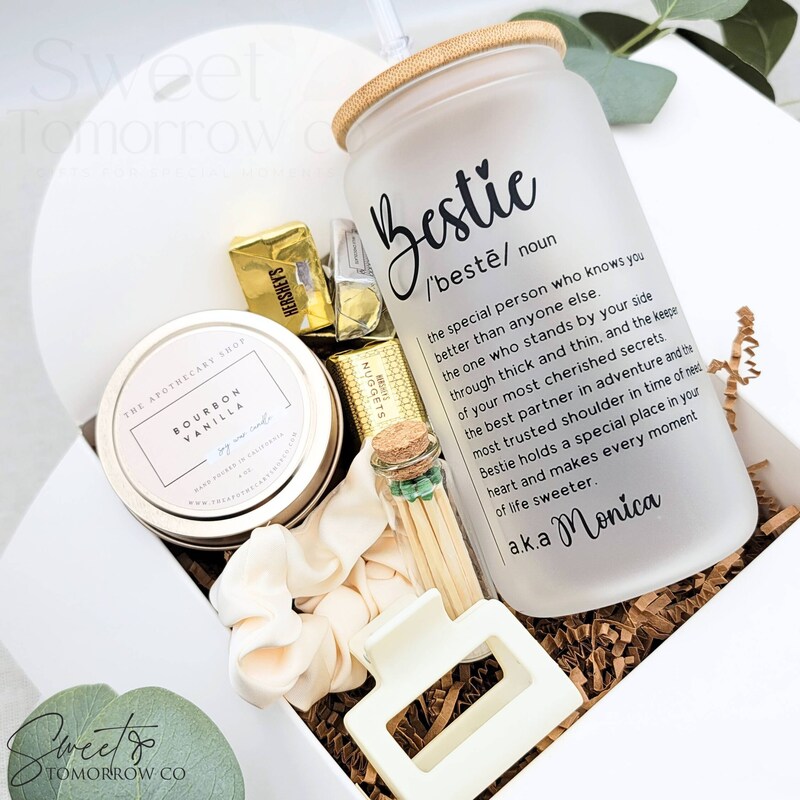 Best Friend Gift Basket - 60+ Gift Ideas for 2025