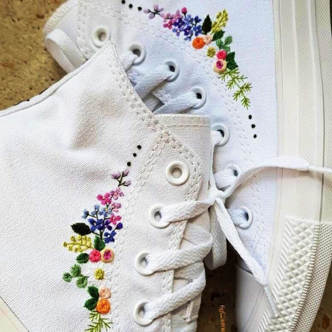 Hand Embroidered Converse/embroidered Chuck Taylor/customized Converse ...