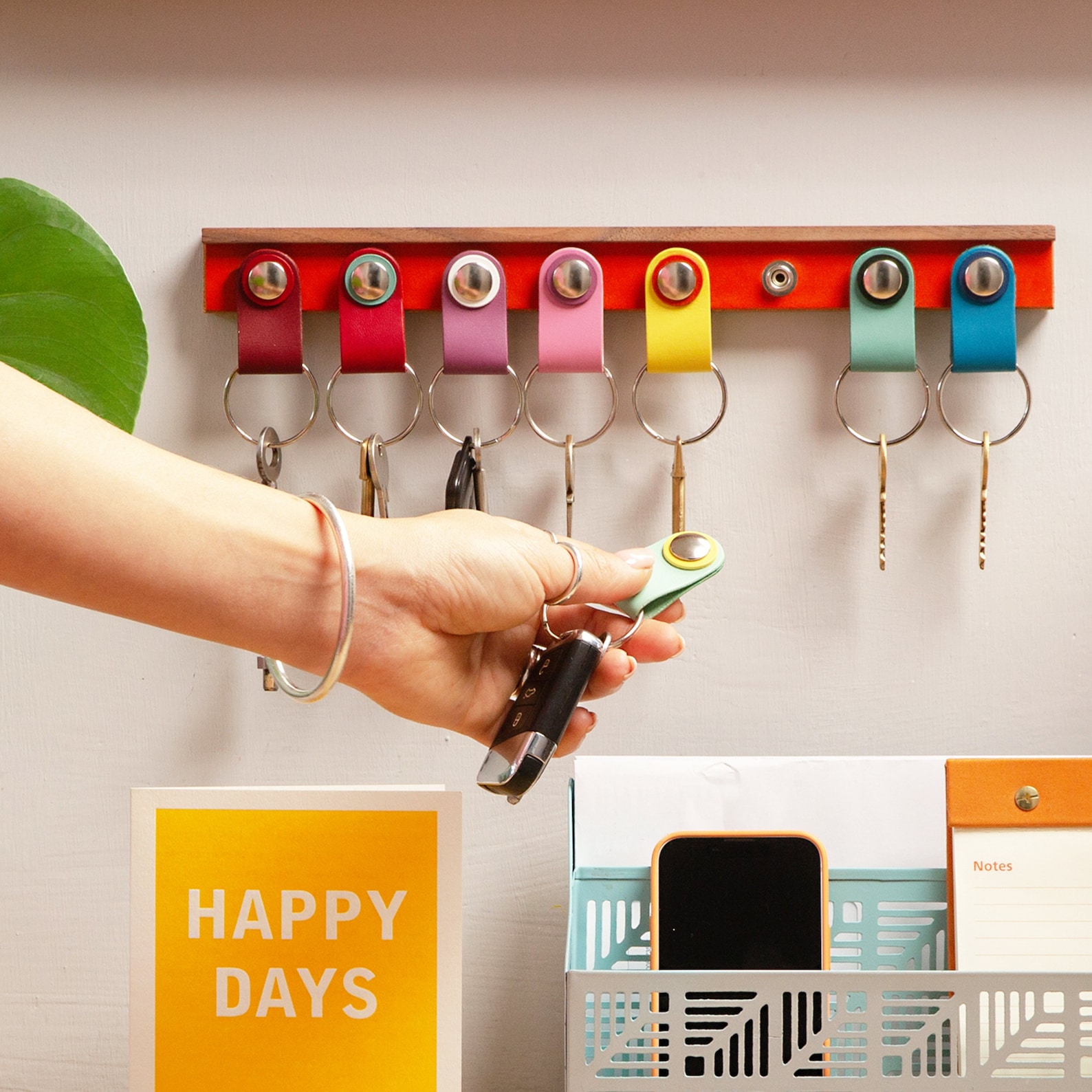 Personalised Leather and Wood 6 Key Ring Organiser Set - Etsy