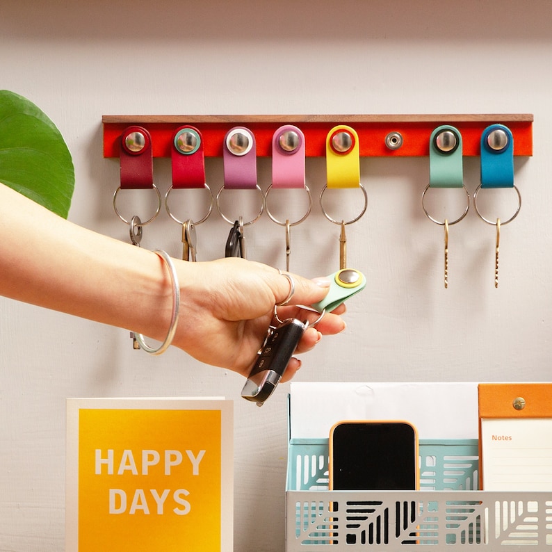 Personalised Leather and Wood 4 Key Ring Organiser Set - Etsy