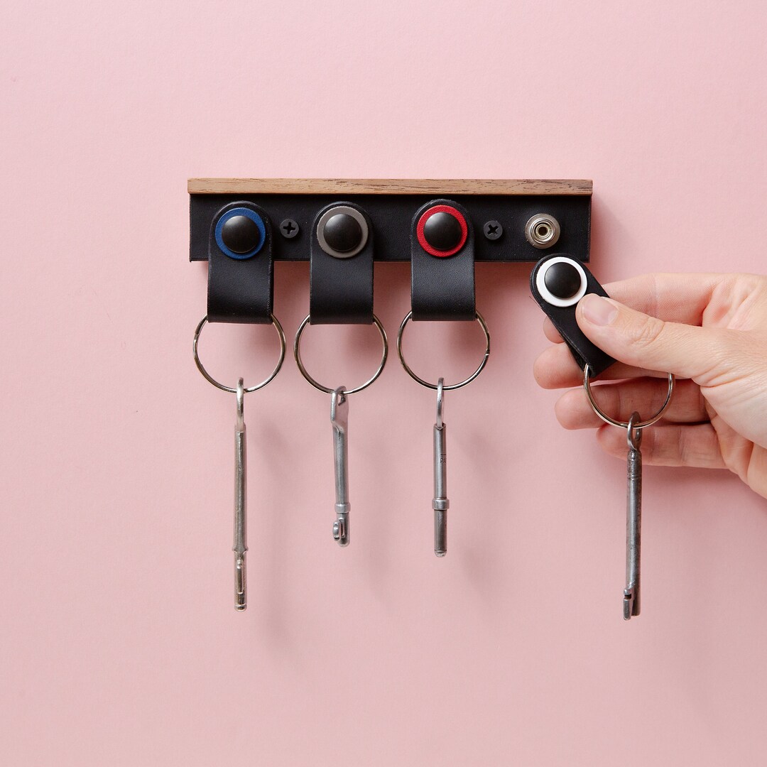 Personalised Leather and Wood 4 Key Ring Organiser Set - Etsy
