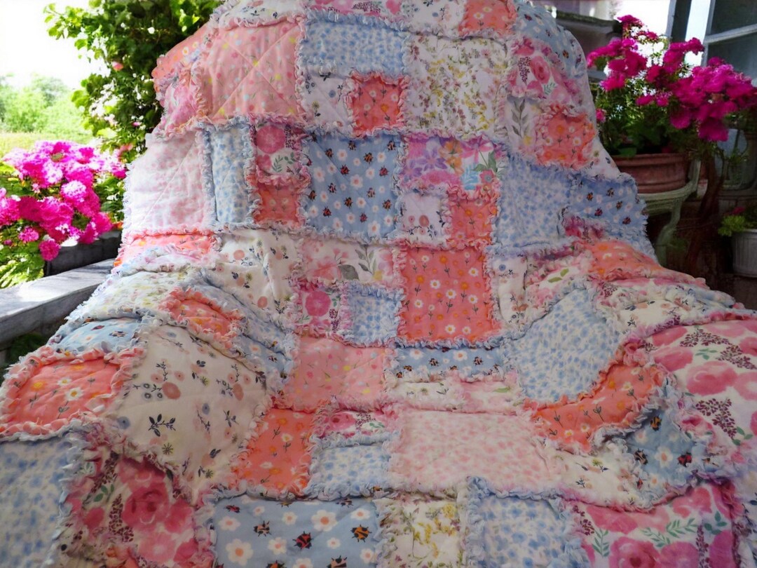Flannel Rag Quilt With Batting, 50 X 44, Ladybugs and Floral Scrappy ...