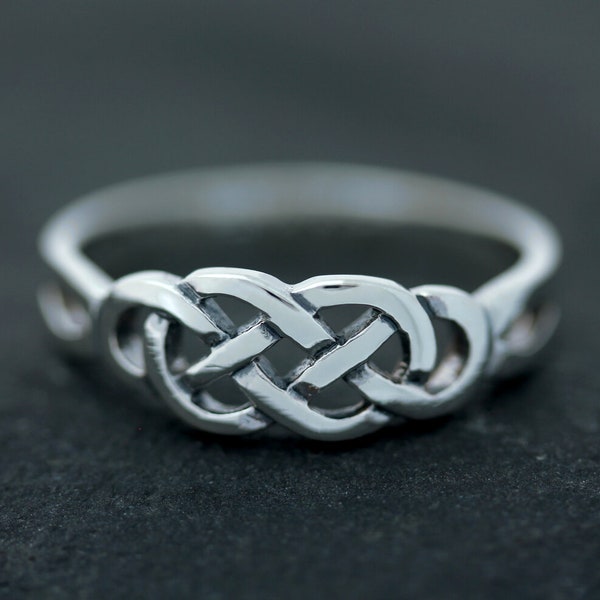 Figure 8 Knot Ring - Etsy