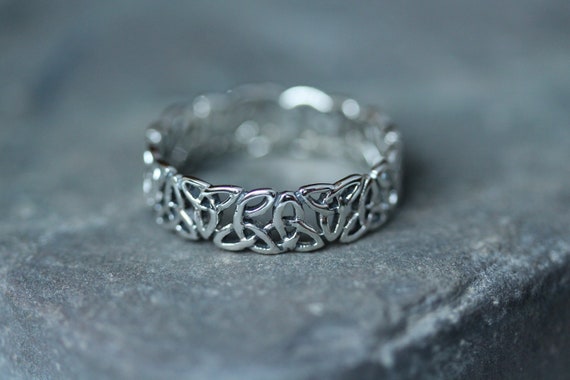 Celtic Knot Triquetra Trinity Band Ring Infinity Balanced - Etsy