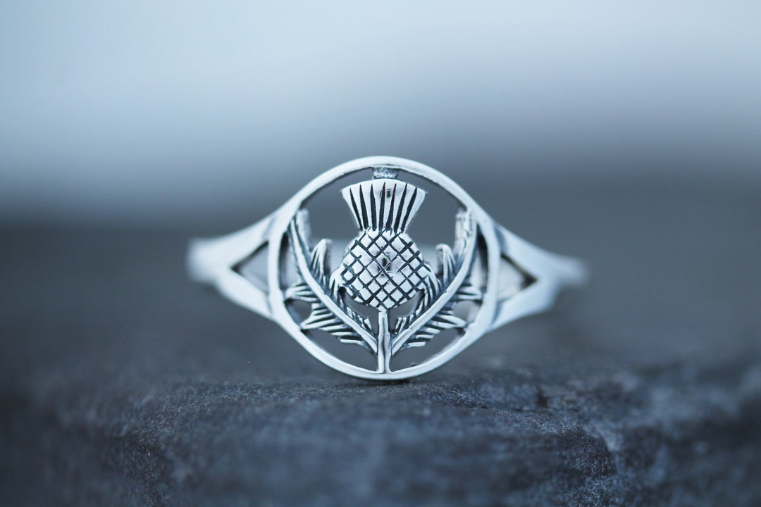 Scottish Thistle Ring - Circle Emblem - Hallmarked 925 Sterling Silver ...
