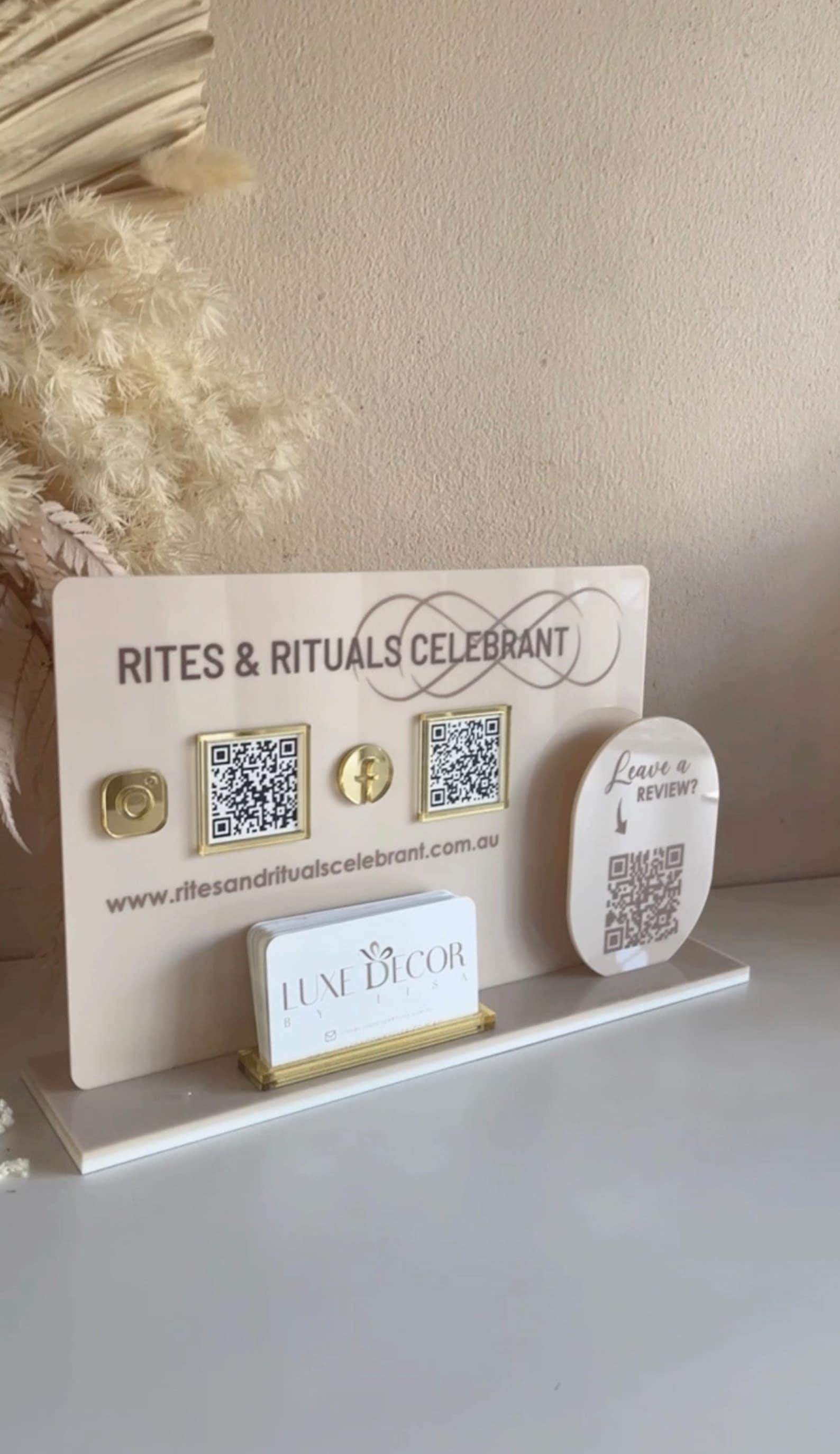 6 in 1 Rectangle 2 QR Codes, Logo, Website, Card Holder, Review QR Code ...