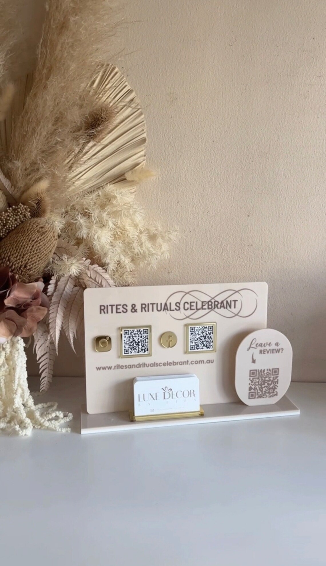 6 in 1 - Rectangle 2 QR Codes, Logo, Website, Card Holder, Review QR ...