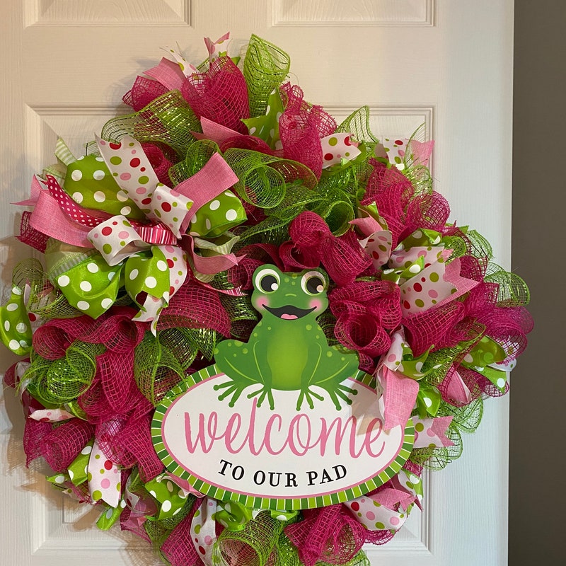 Frog Wreath - Etsy