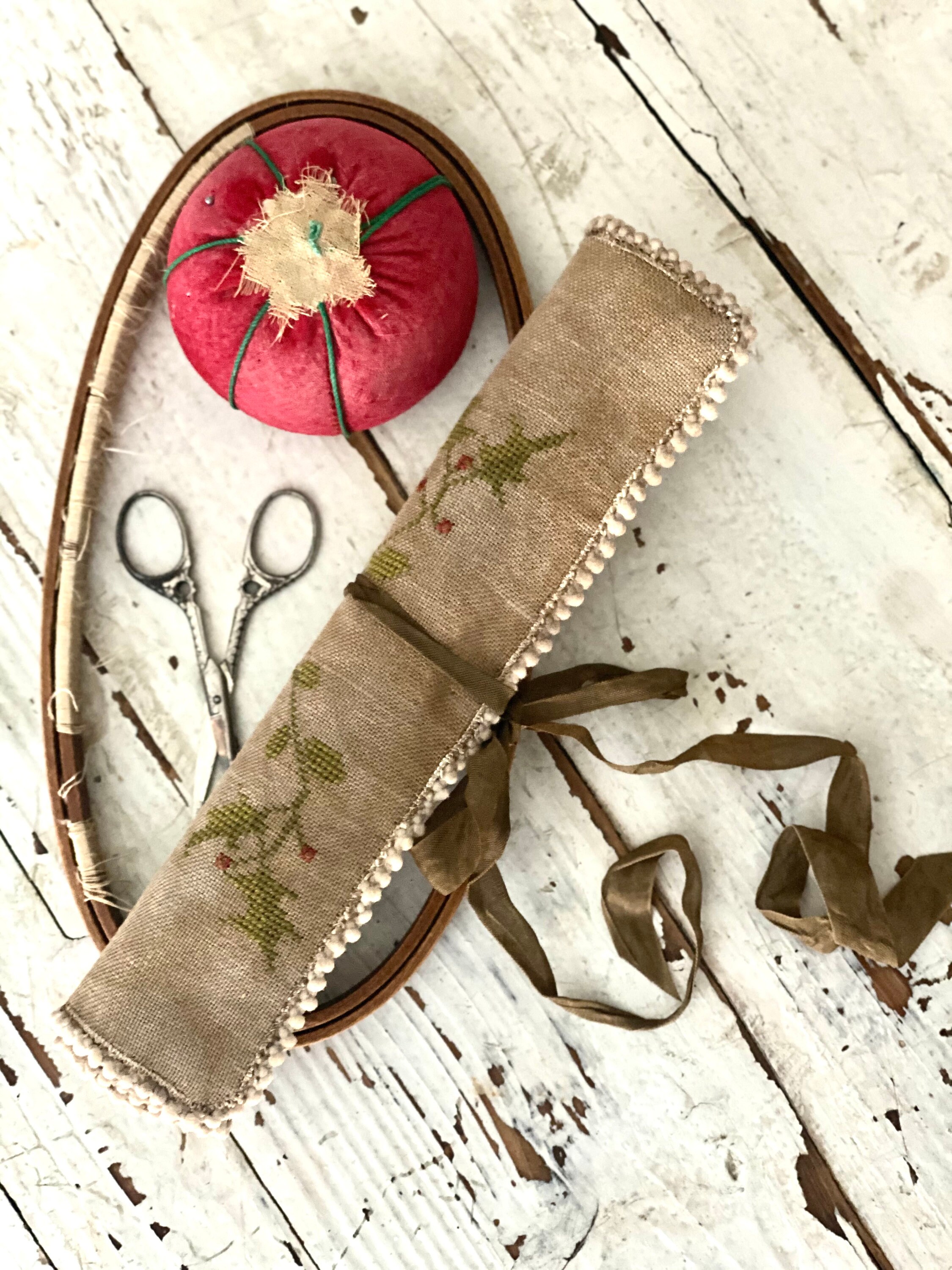 Holly Basket Sewing Roll Pattern DIGITAL DOWNLOAD - Etsy