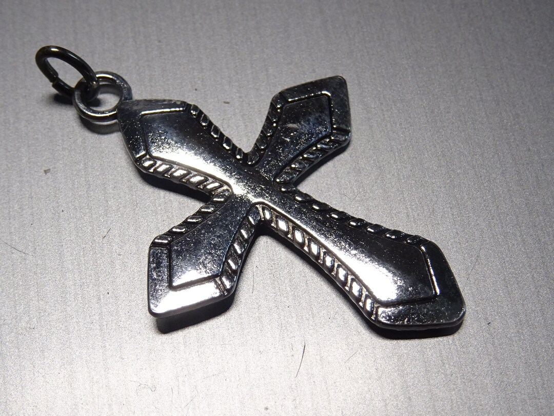 Kreuz mit Bordüre. Anhänger Medaillon BB 784 - Etsy.de