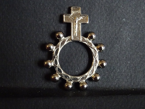 Catholic Cross Fingers