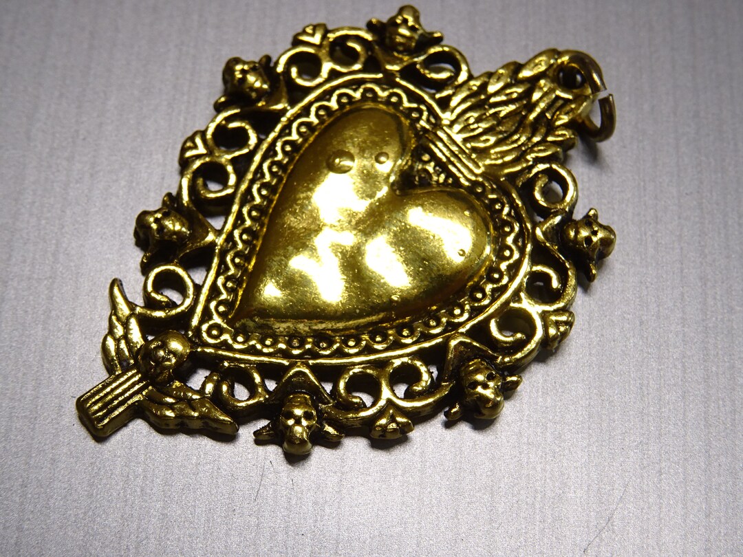 Heart and Putti Cherub Angelic Spirits. Medallion Pendent Medal Holy ...