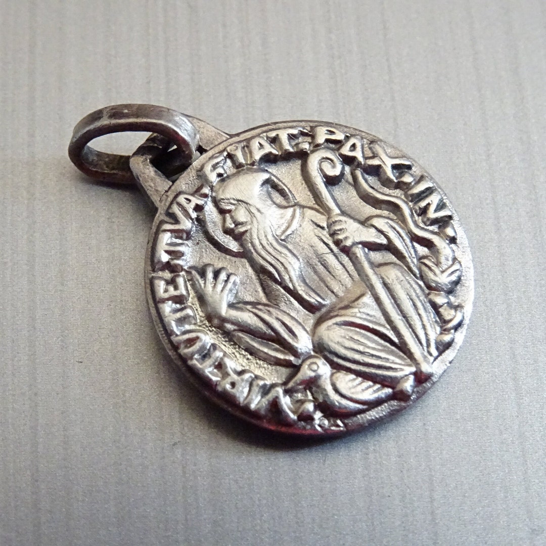 Vintage Religious Medallion: Virtute Tav Fait Pax in Holy Charm - Etsy
