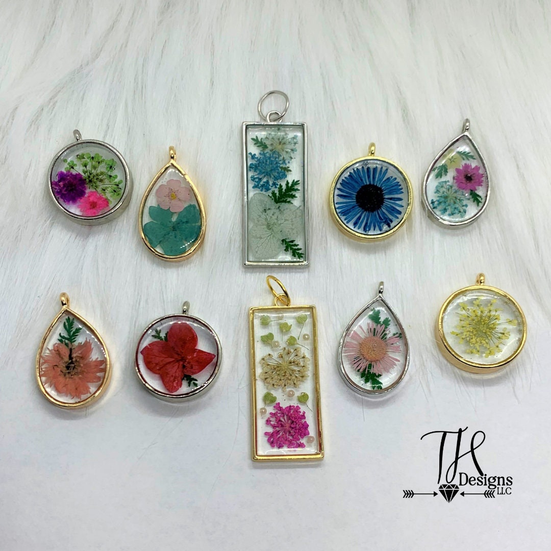 Handmade Resin Jewelry - Etsy