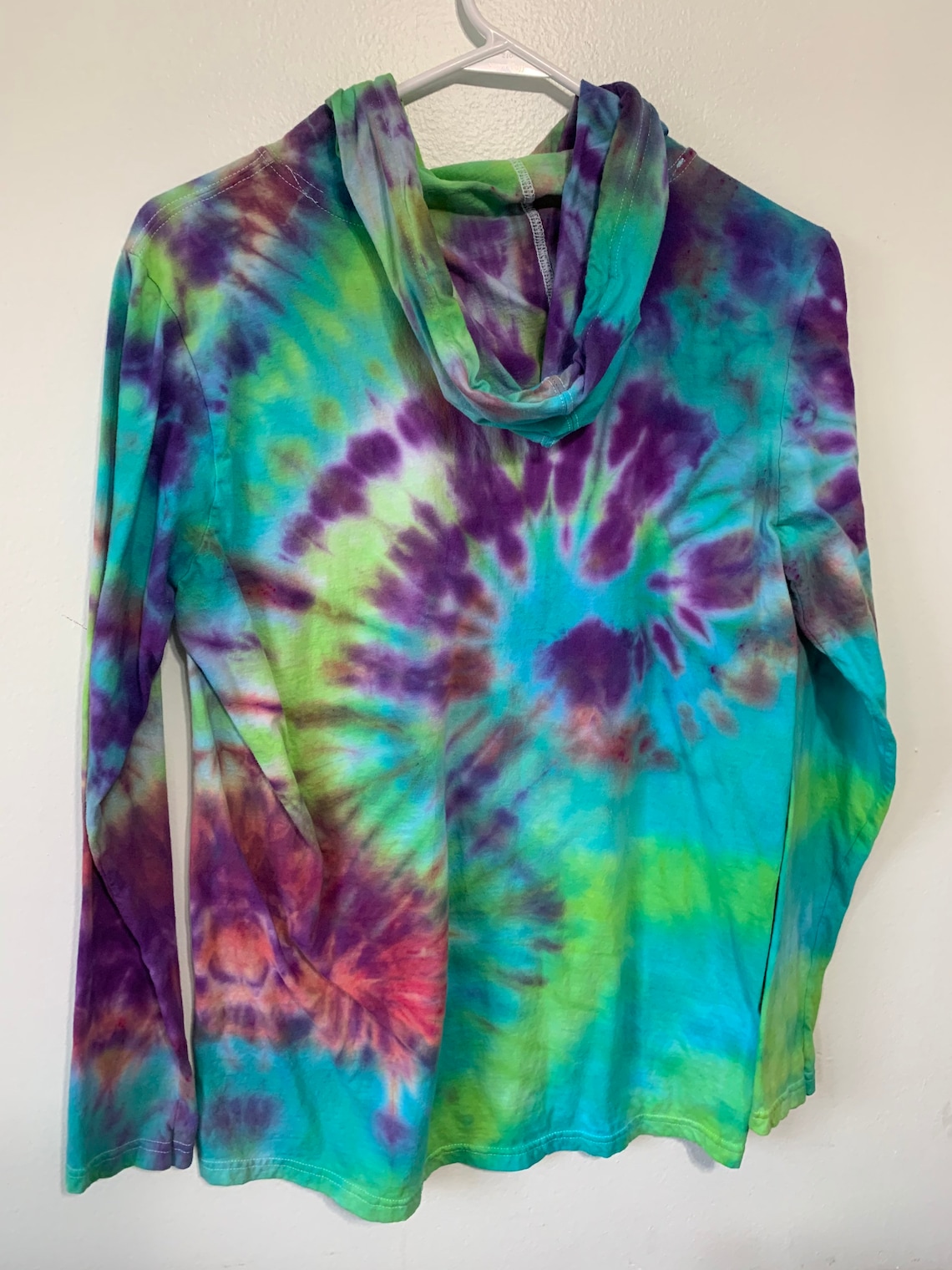 Medium double swirl Tye dye long sleeve with hood | Etsy