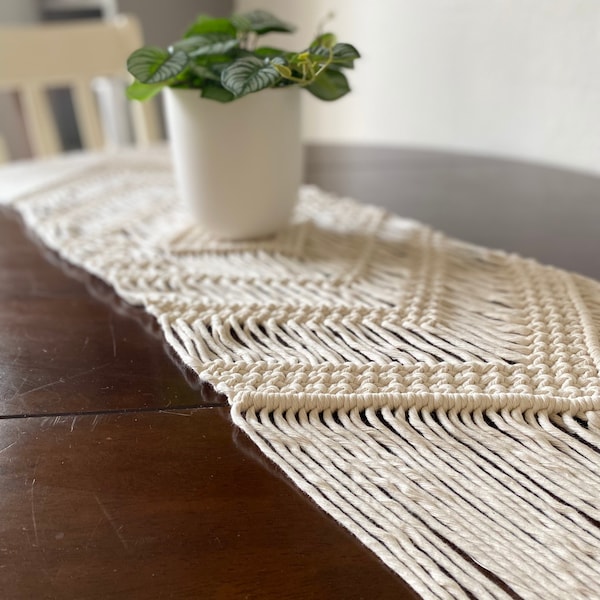 Macrame Table Runner - Etsy