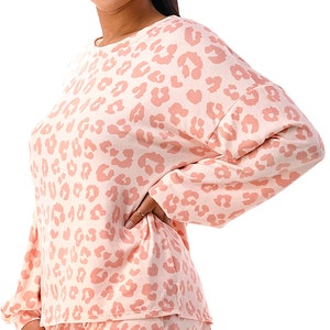 Animal Pink Leopard Taupe Soft Sleepwear Pj Set, Plus Peachy Playful ...